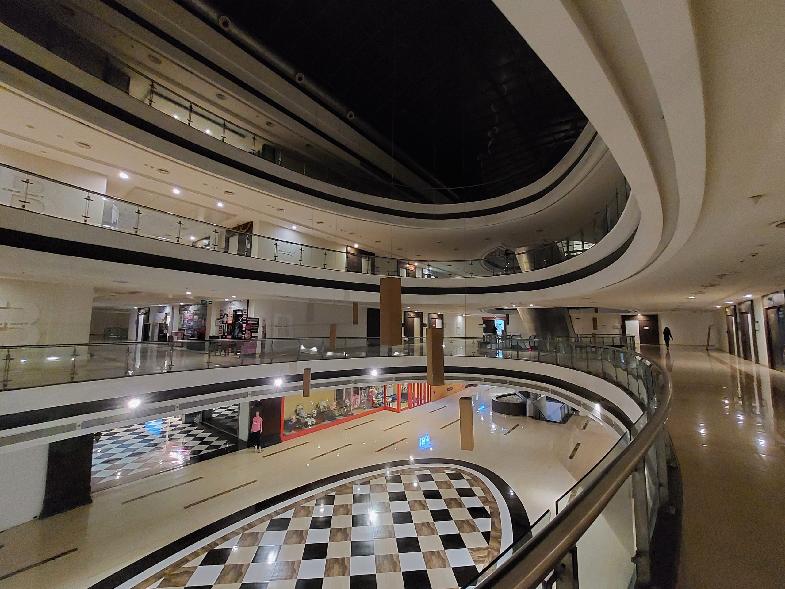 Samsung Galaxy M52 5G Review: A Well-Specced Phone That Lacks A ...