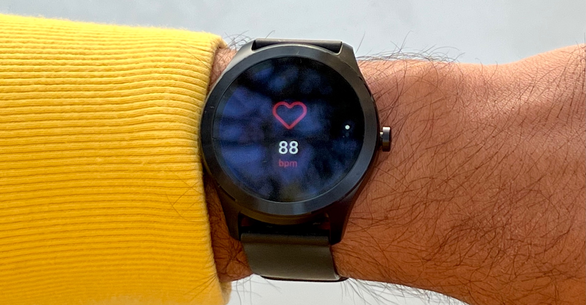 Titan Smart Watch Review: An Alexa-Equipped Smartwatch For Fitness ...